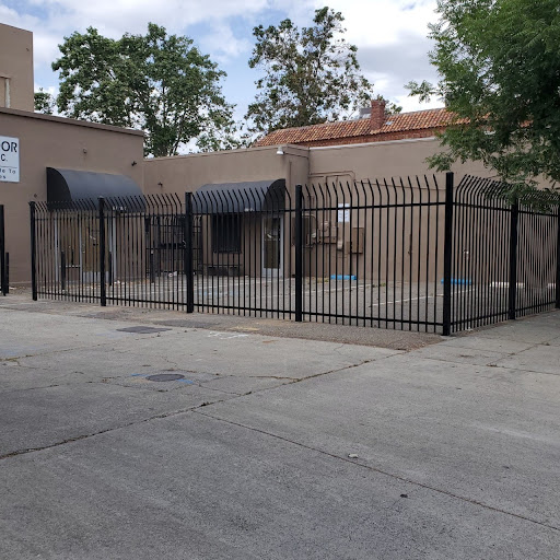 Need Chain link fences in Lathrop, CA? Find 2 experts here! - Updated ...