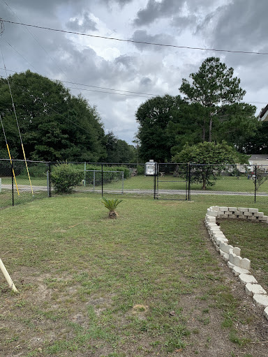 Top Chain link fences in Florida | Updated September 2024 | FenceLoc