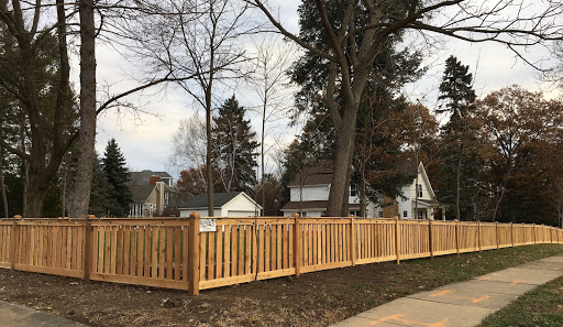 Need Chain link fences in Batavia, IL? Find 2 experts here! - Updated ...